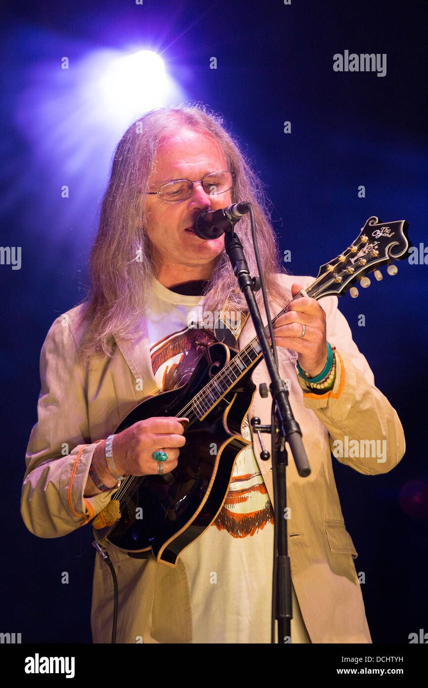 Chris Leslie, lead vocalist, fiddle and mandolin player of Fairport ...