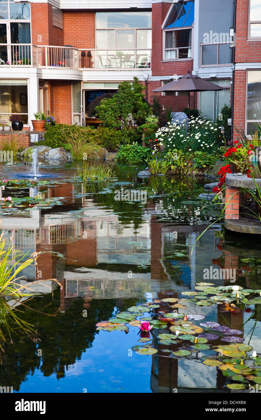 Use of water as a landscaping feature for a residential apartment ...