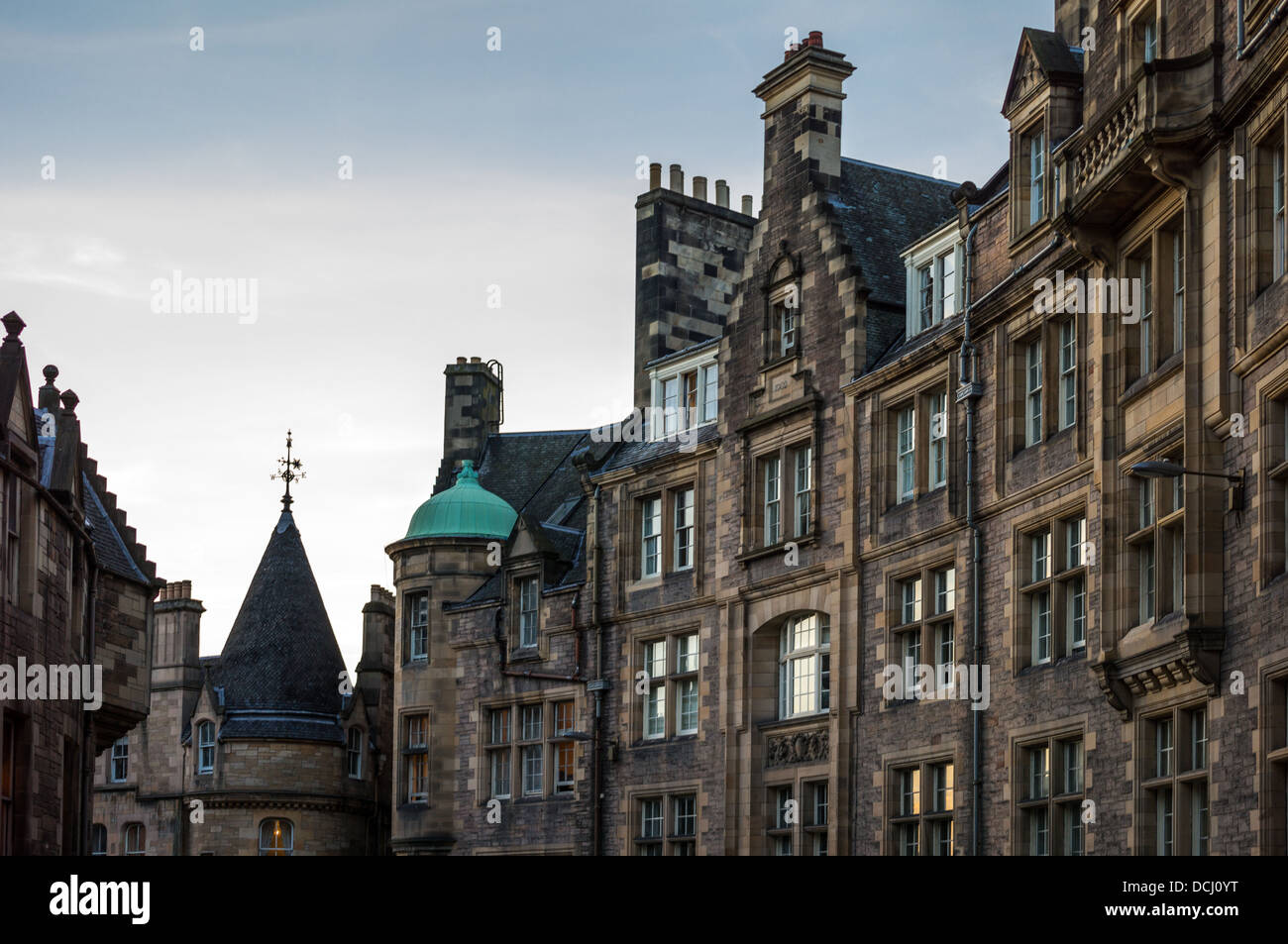 Cockburn street edinburgh hi-res stock photography and images - Alamy