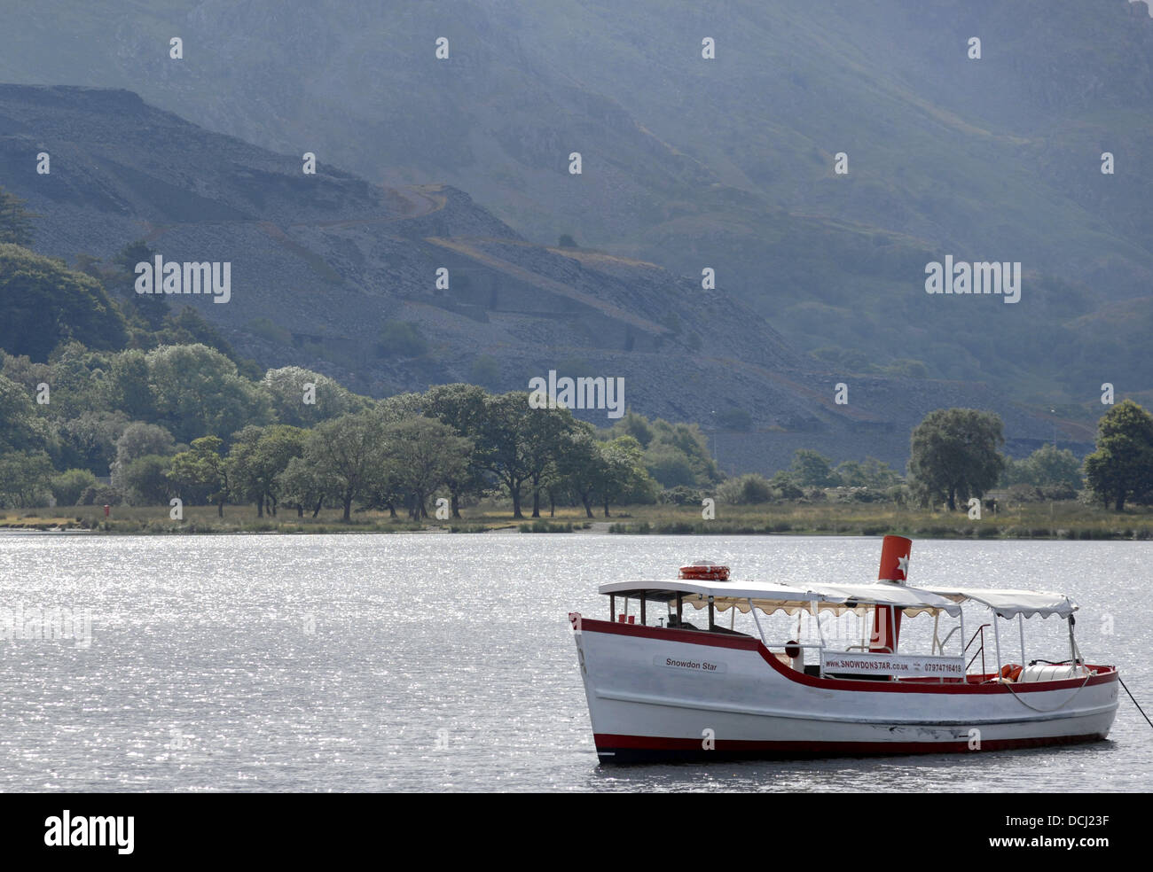 Snowdon Star on Padarn Lake, North Wales Stock Photo - Alamy