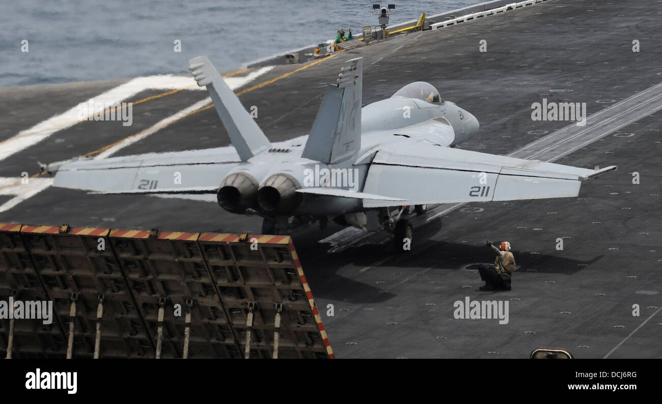 An F/A-18E Super Hornet from the Argonauts of Strike Fighter Squadron ...