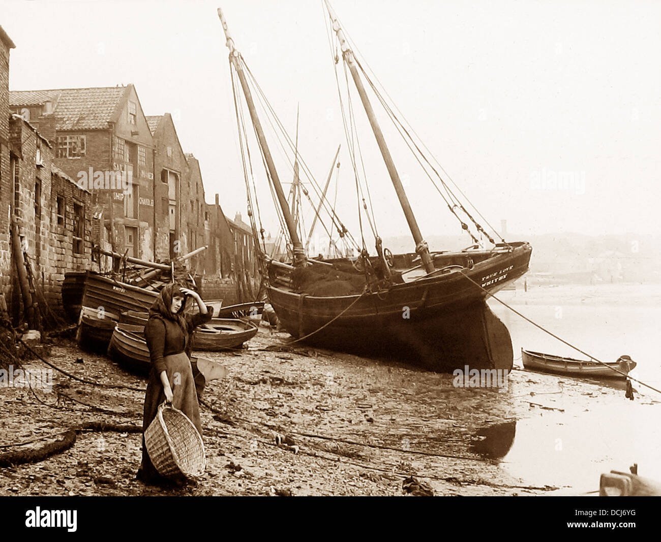 Fishwife hi-res stock photography and images - Alamy