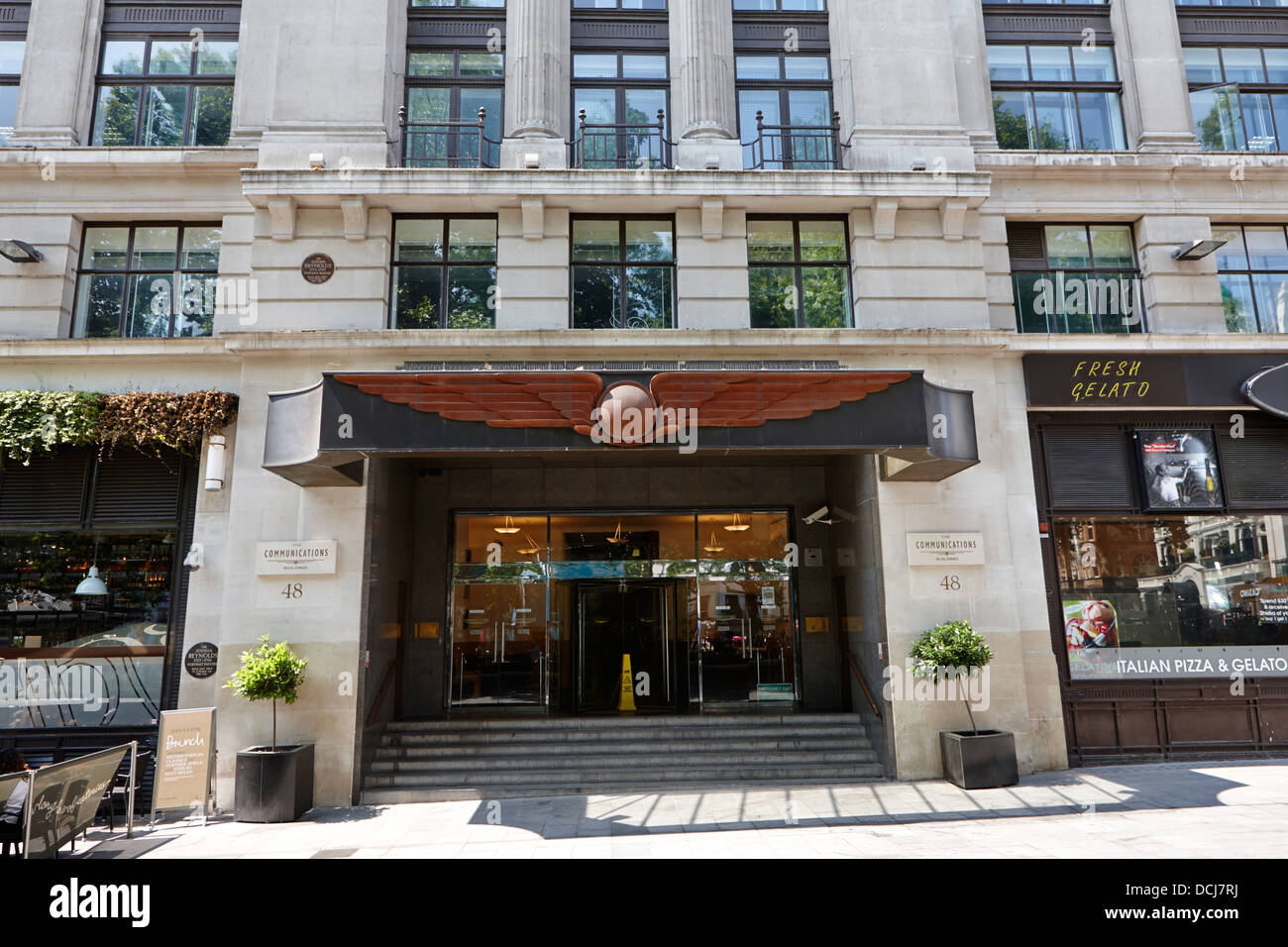 Leicester square london england hi-res stock photography and images - Alamy