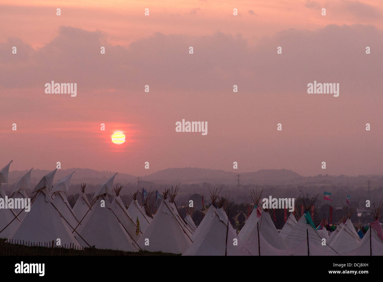 Teepee tents glastonbury hi-res stock photography and images - Alamy
