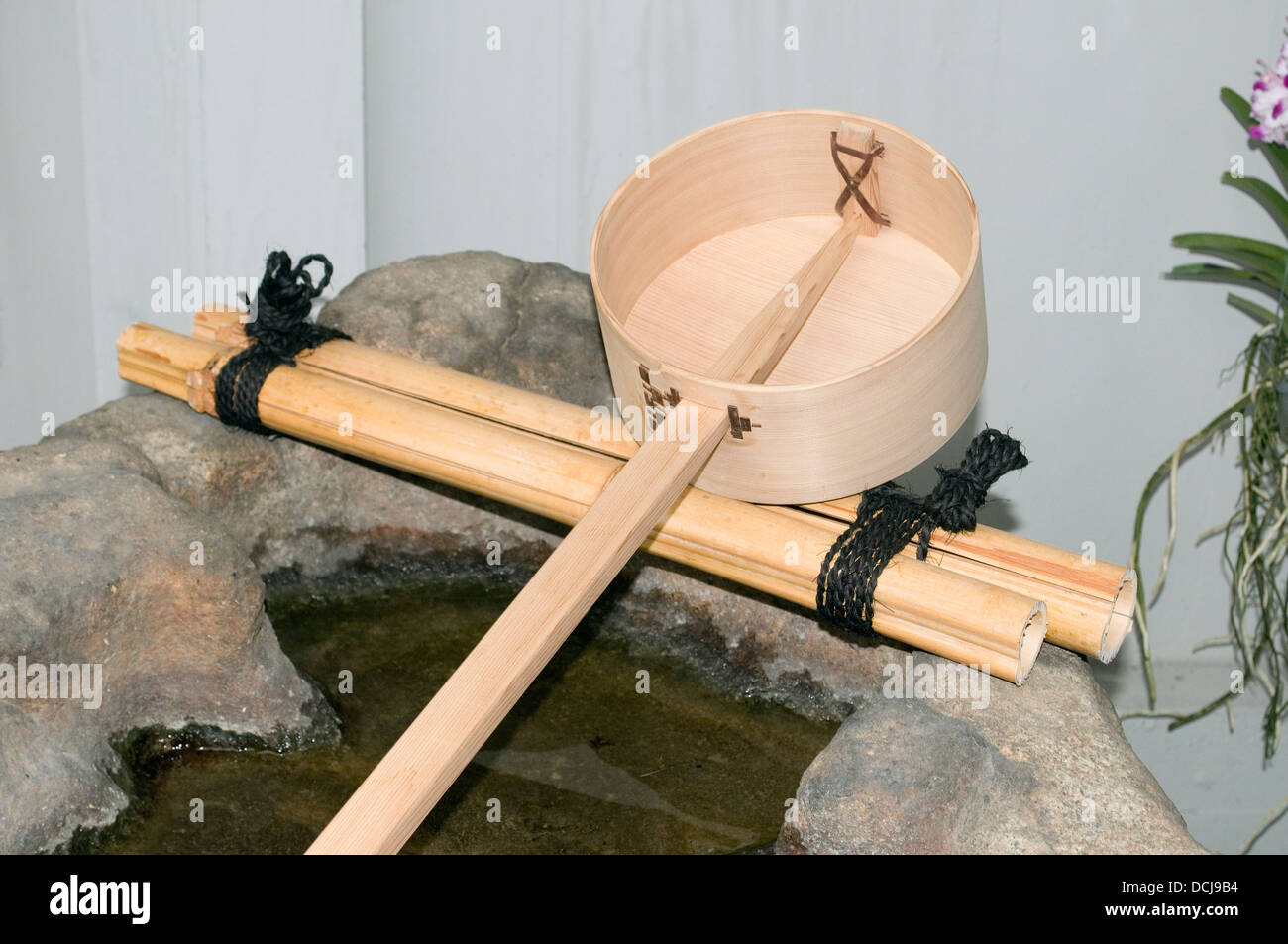 Hishaku bamboo ladle hi-res stock photography and images - Alamy