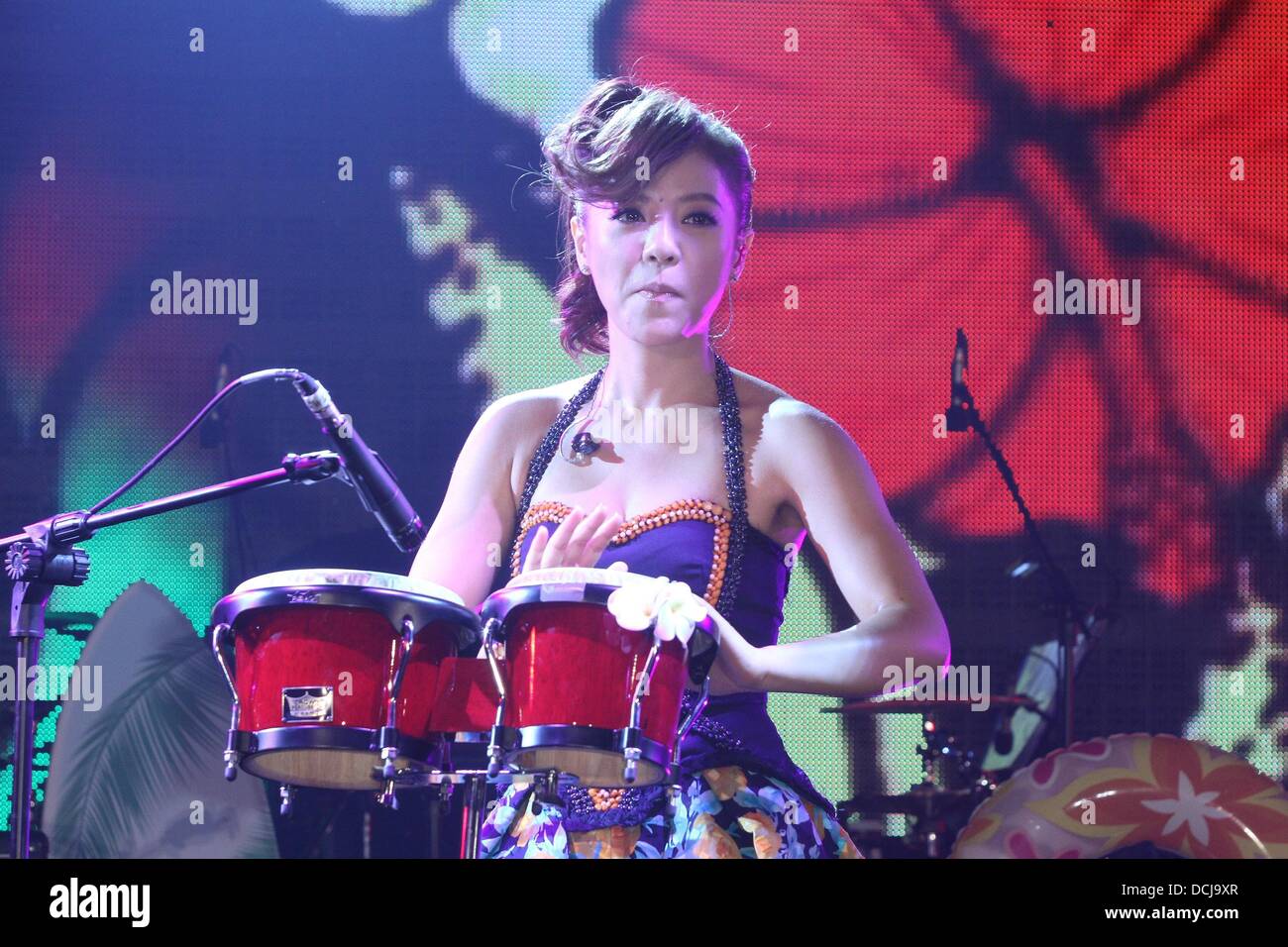 Singer Della holds concert 'Hello£¡Aloha2' in Taipei,China on Friday ...