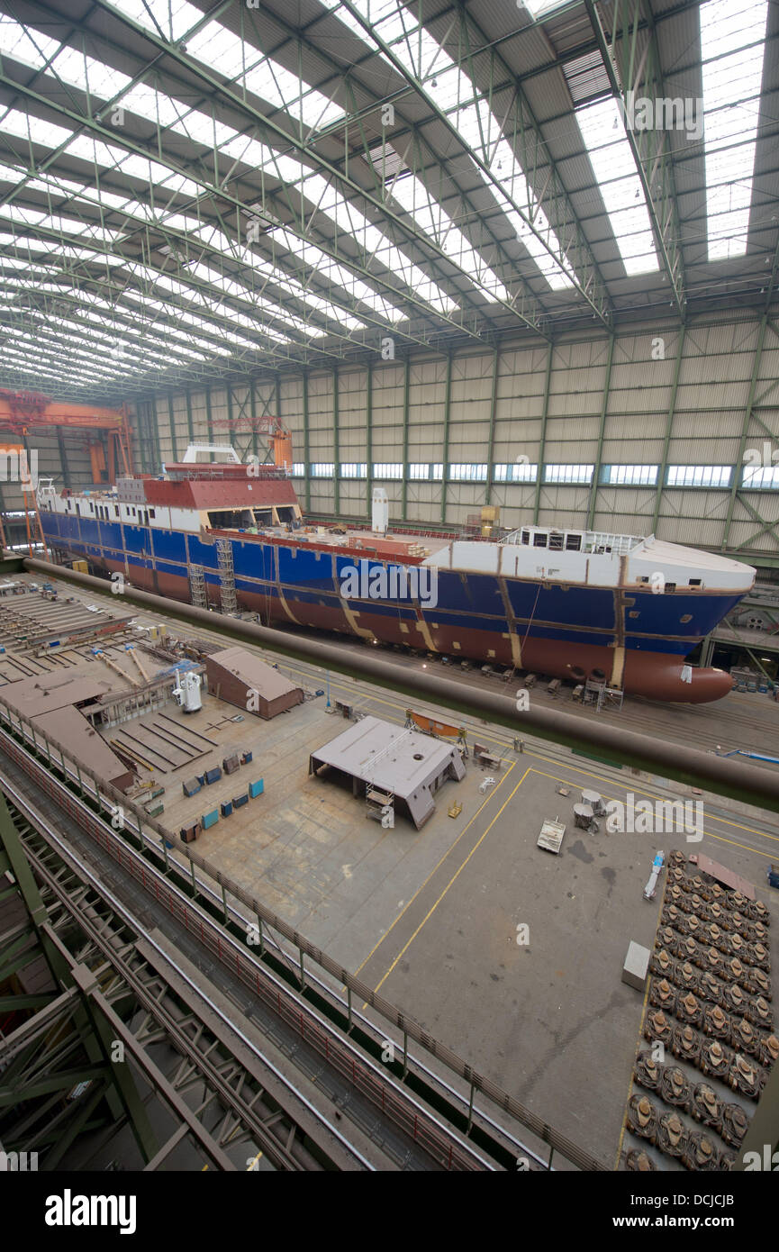 Volkswerft stralsund shipyard shipbuilding hi-res stock photography and ...