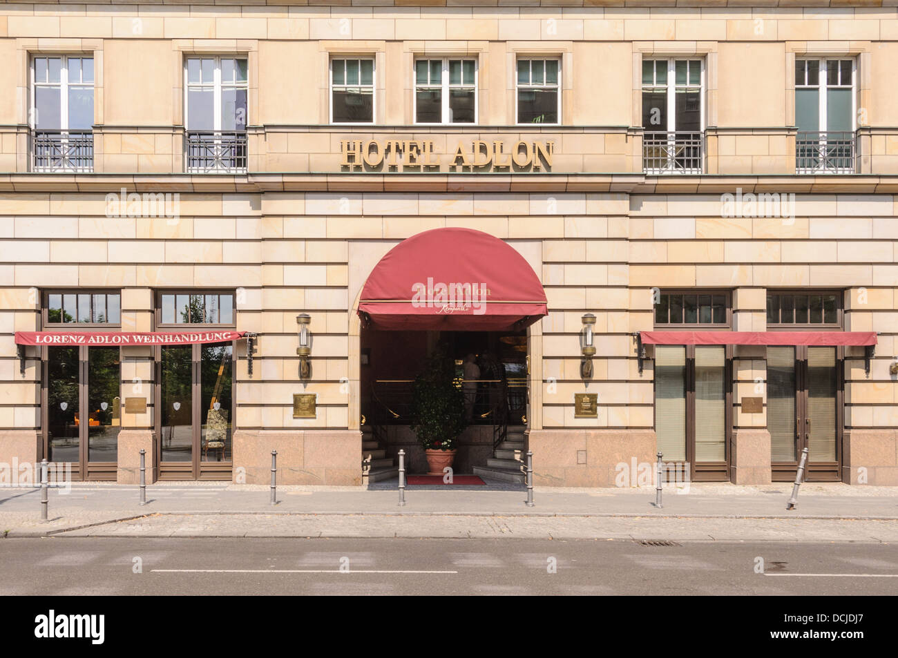 Hotel adlon kempinski berlin hi-res stock photography and images - Alamy