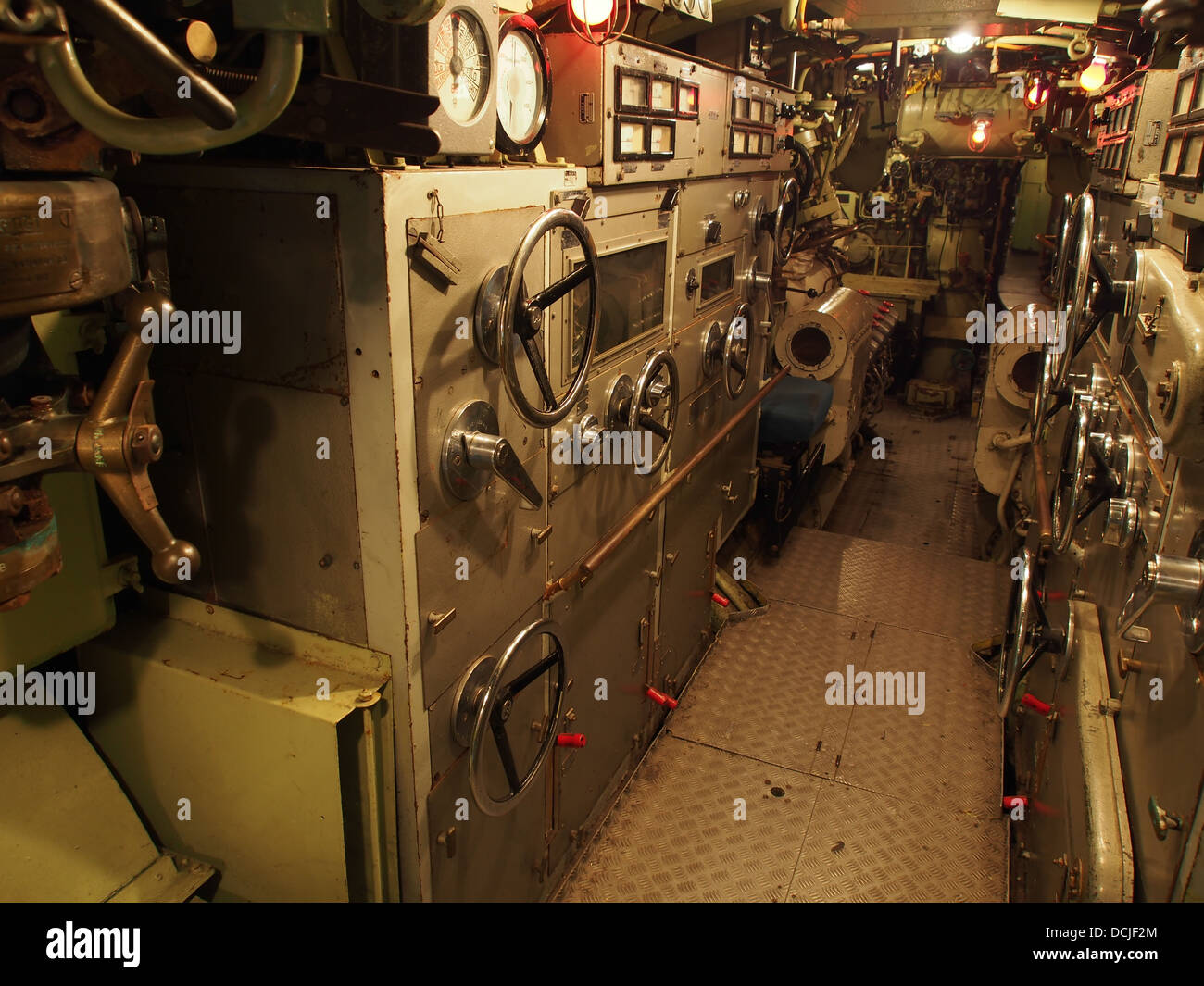 Dolphin class SPRINGEREN submarine, pic-024 Stock Photo - Alamy