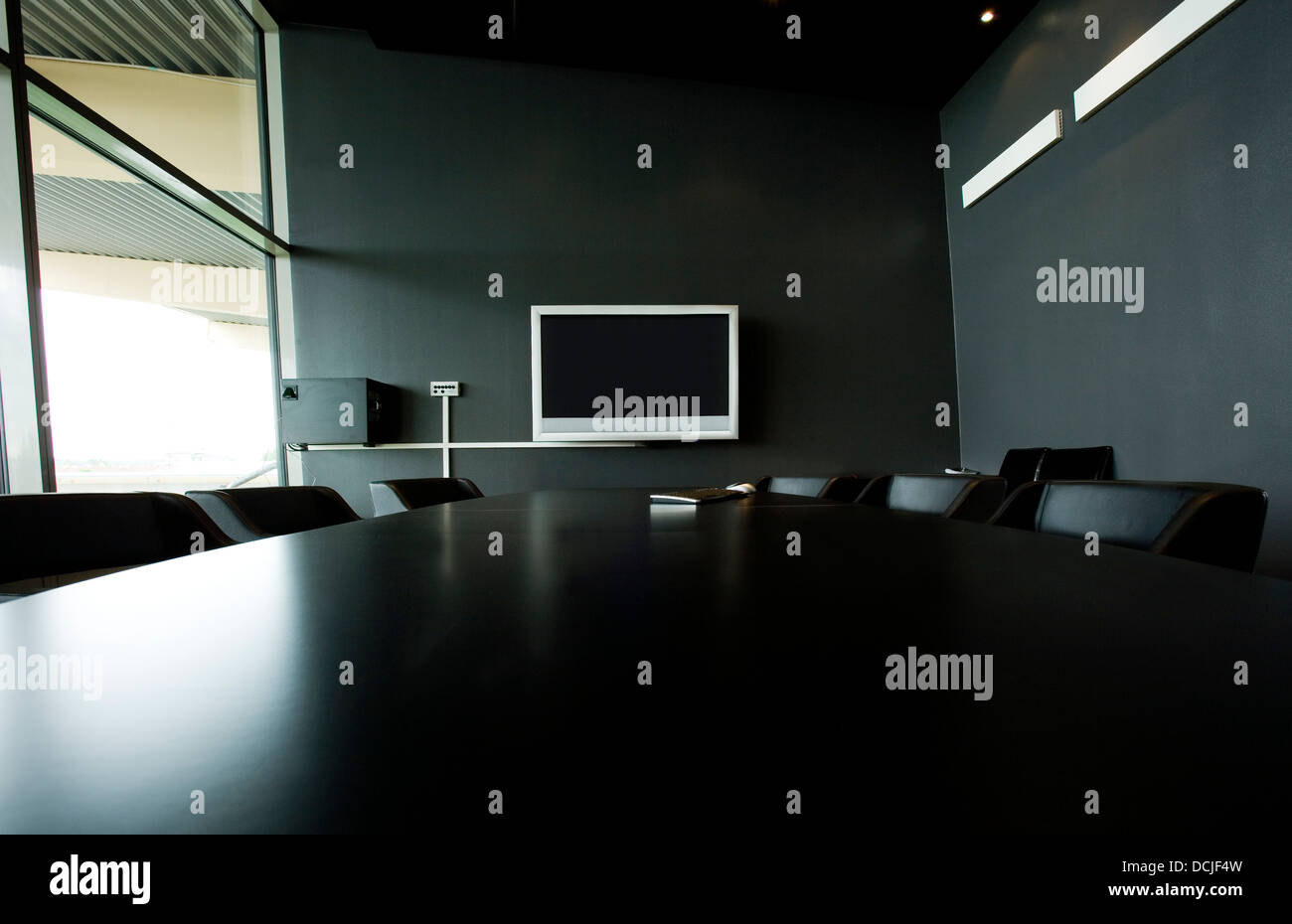 Conference room door closed hi-res stock photography and images - Alamy