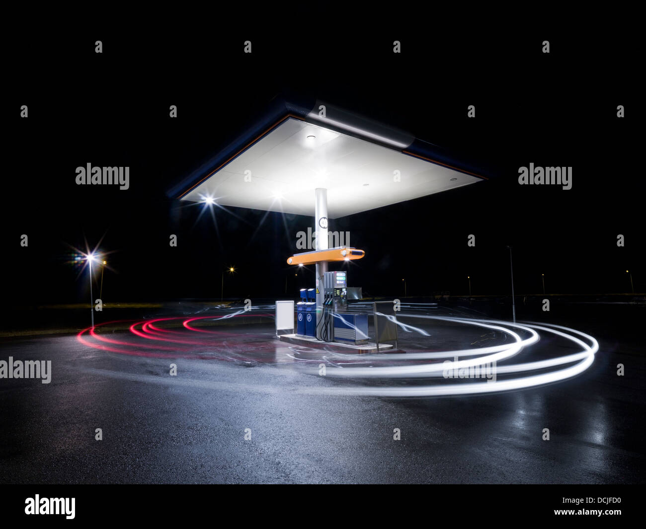 Petrol station at night Stock Photo - Alamy