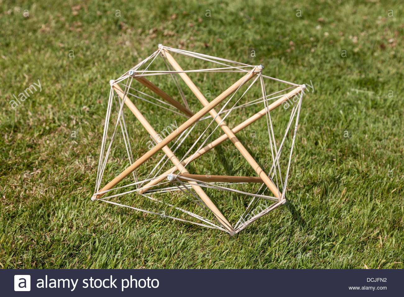 Tensegrity Stock Photos & Tensegrity Stock Images - Alamy