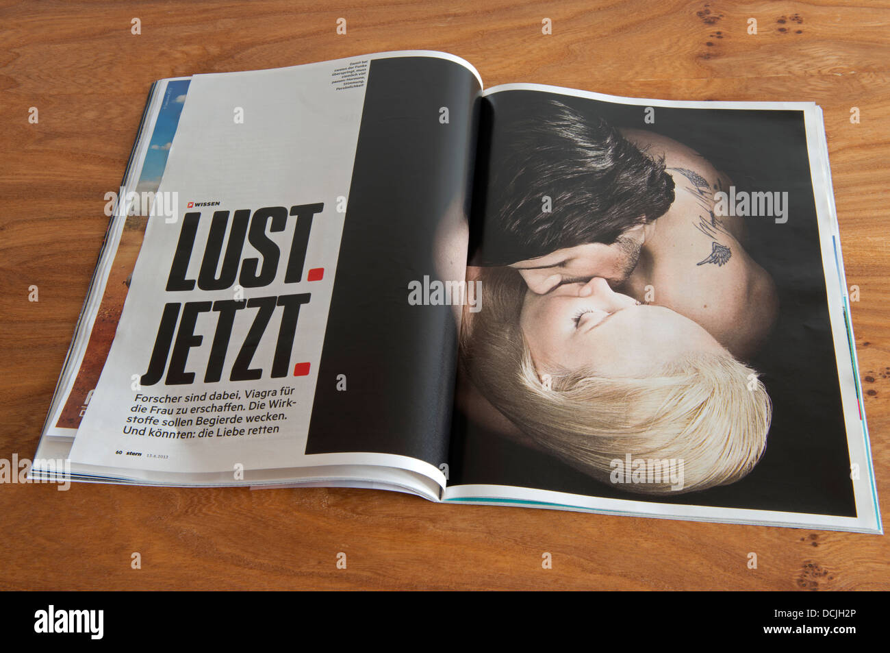 Stern news magazine hi-res stock photography and images - Alamy