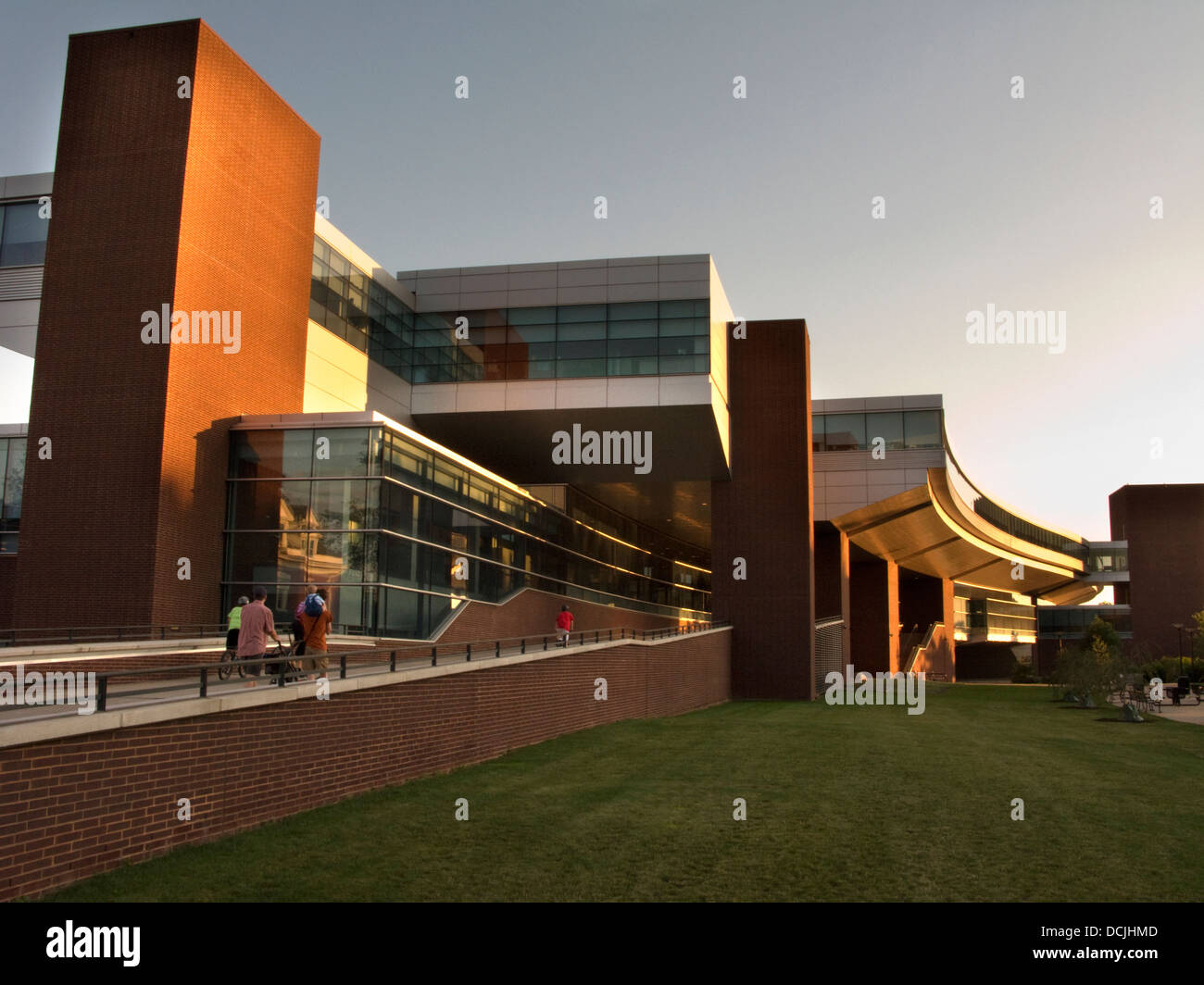 INFORMATION SCIENCES BUILDING PENNSYLVANIA STATE UNIVERSITY CAMPUS ...