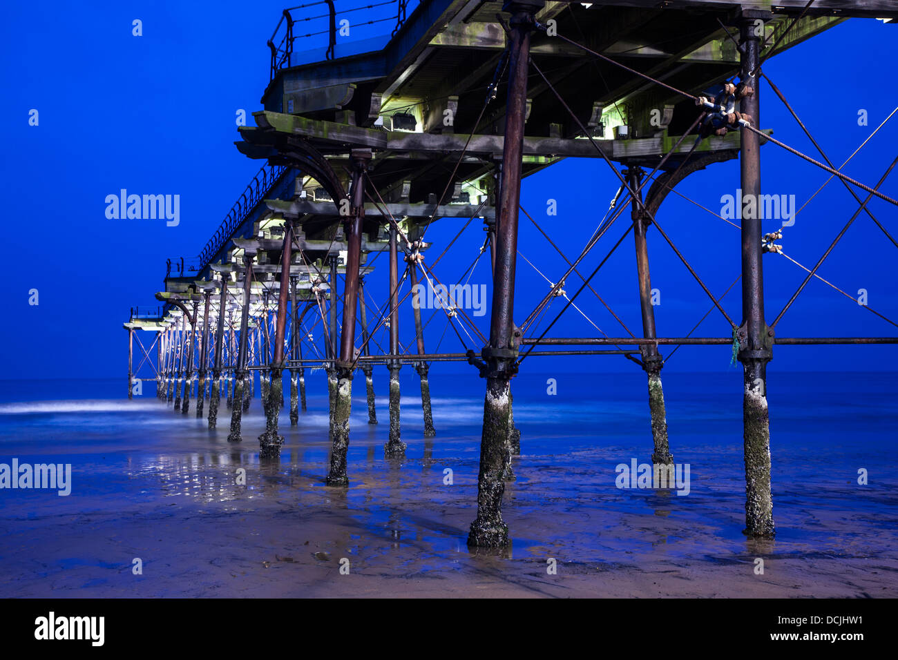 Redcar pier hi-res stock photography and images - Alamy