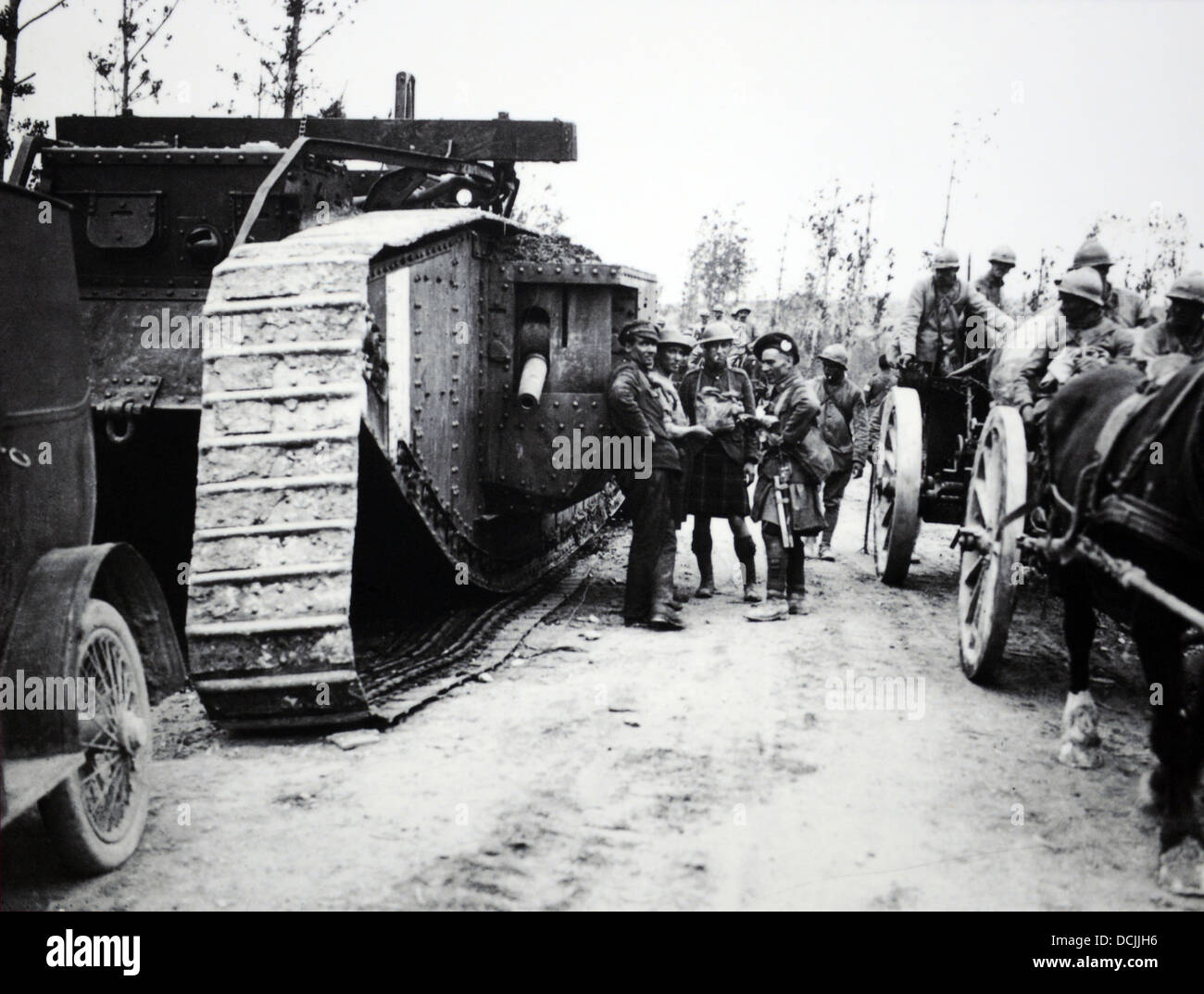 Mark 1 tank hi-res stock photography and images - Alamy