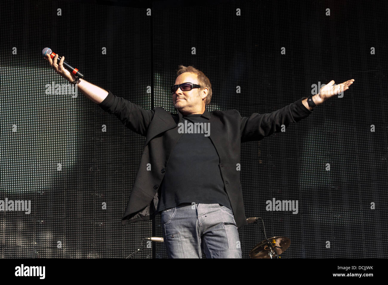 British musician singer hi-res stock photography and images - Alamy