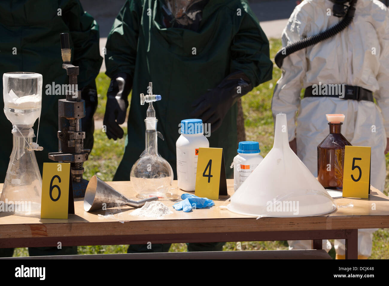 Laboratory simulation hi-res stock photography and images - Alamy