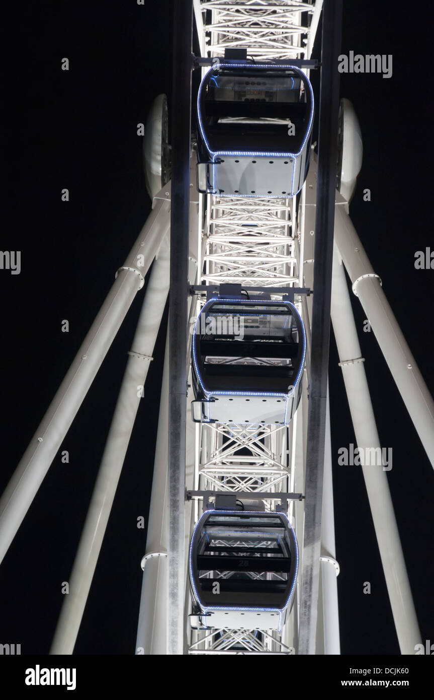 The Wheel of Brisbane at night, Southbank, Brisbane Stock Photo - Alamy