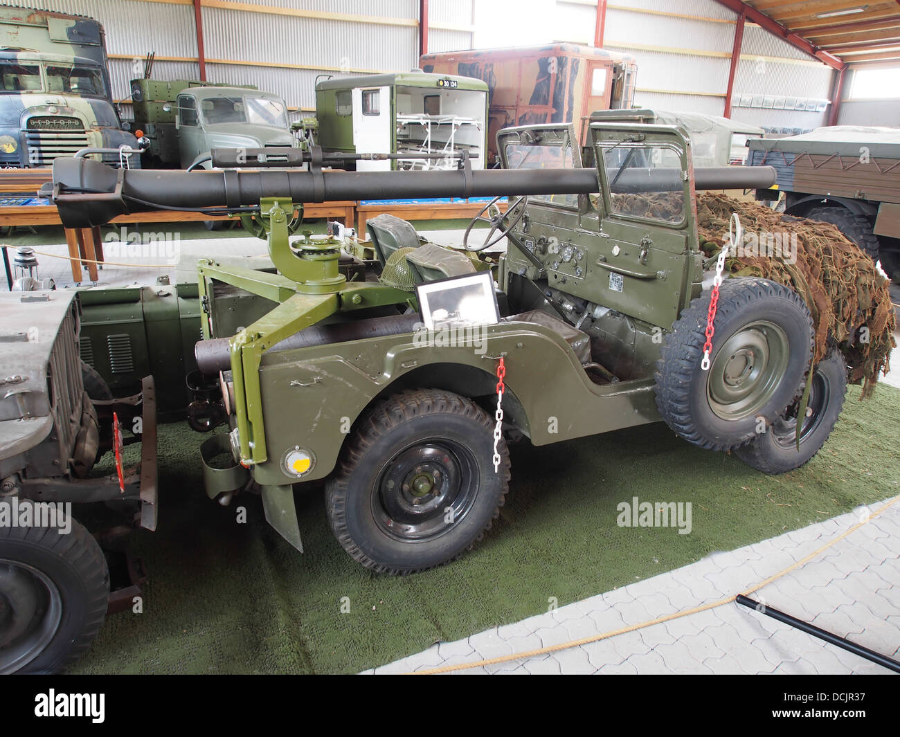 Recoilless rifle hi-res stock photography and images - Alamy