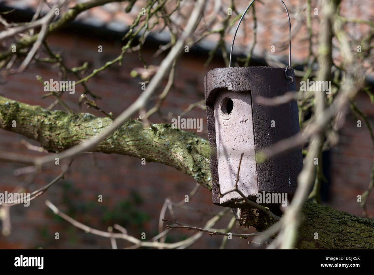 Concrete bird box hi-res stock photography and images - Alamy