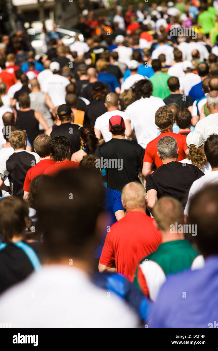 Lots of people in a running competition Stock Photo - Alamy