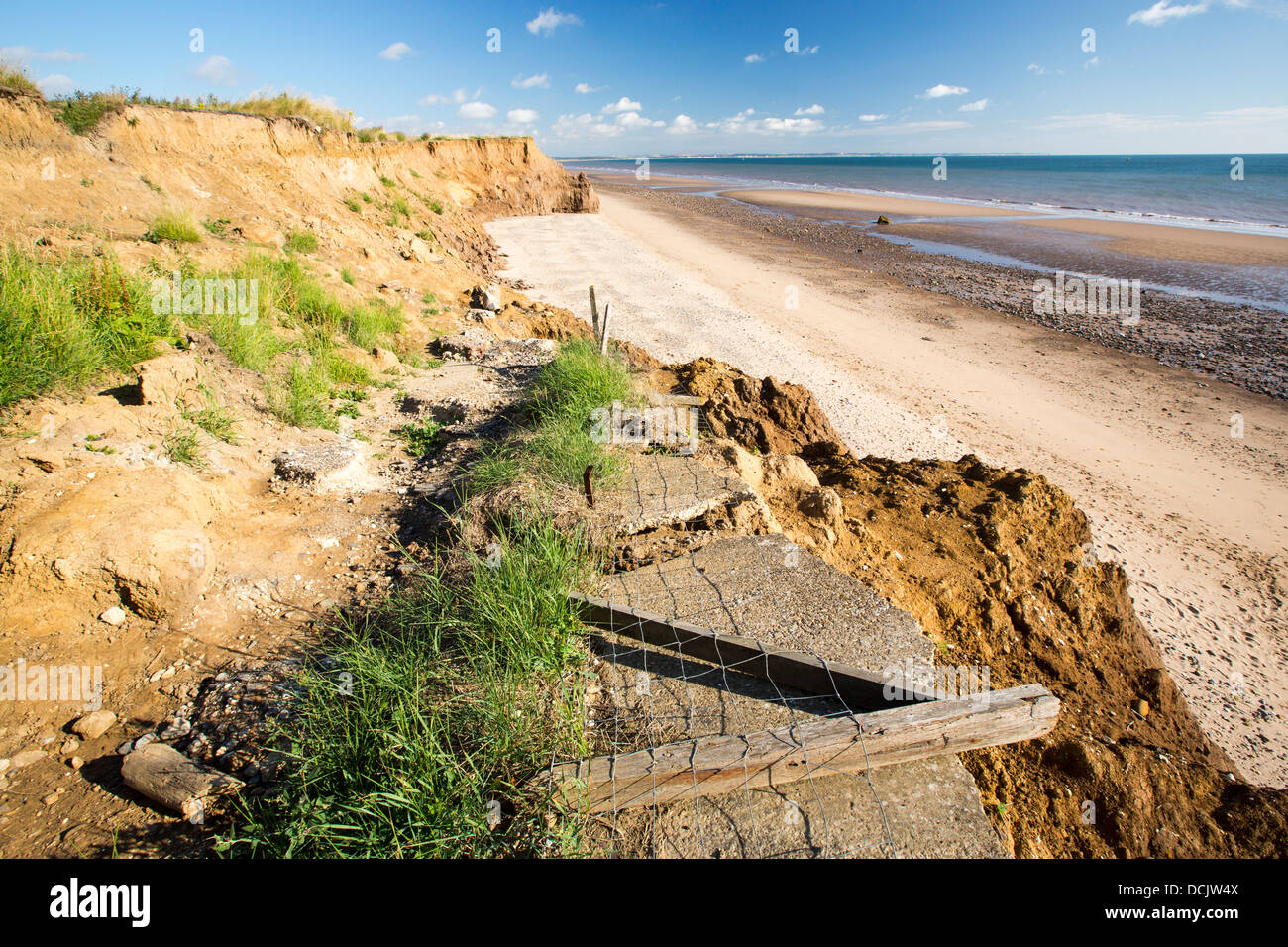 Coastal erosion skipsea east yorkshire hi-res stock photography and ...
