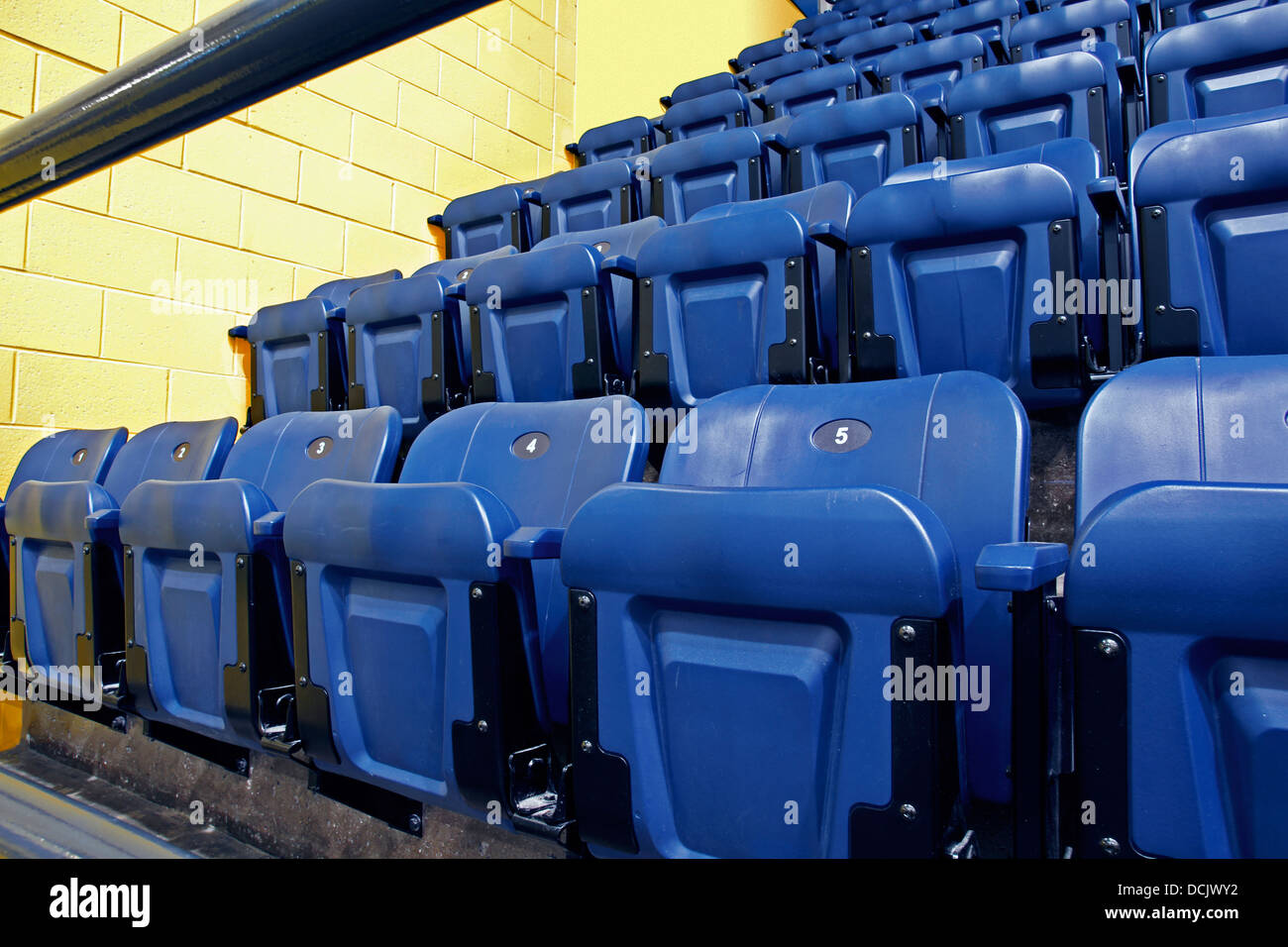 Rows of blue seats Stock Photo - Alamy