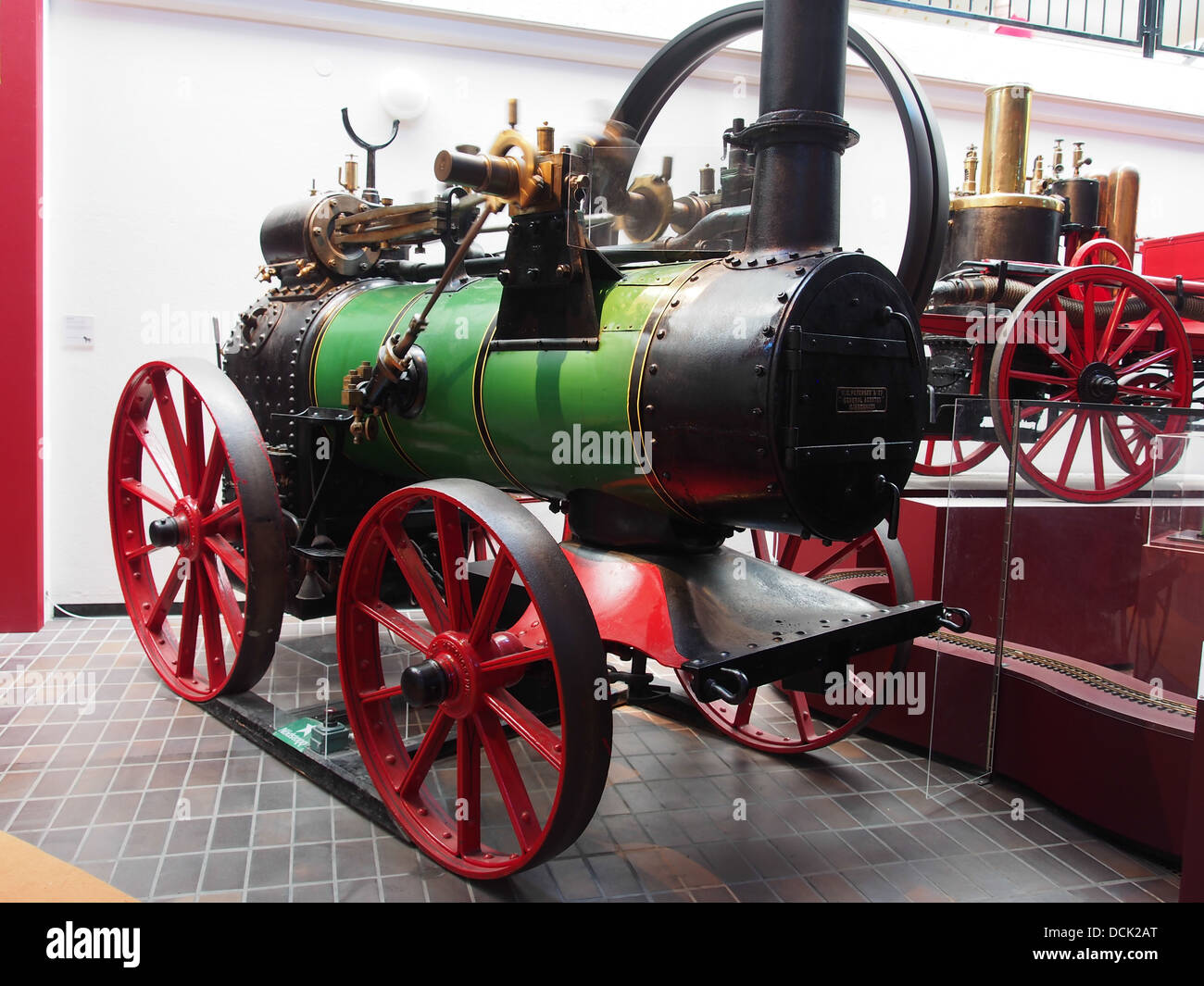 Steam engine tractor hi-res stock photography and images - Alamy