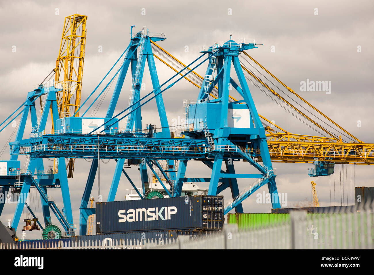 Cranes on the dockside in Hull, Yorkshire, UK Stock Photo - Alamy