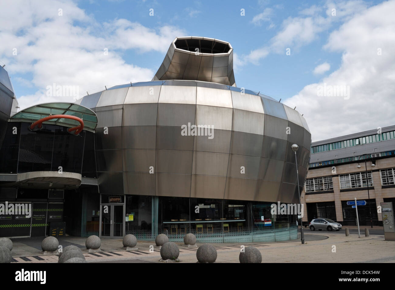 Sheffield hallam student union hi-res stock photography and images - Alamy