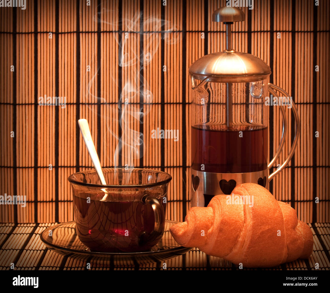 Photo cups of tea with sugar Stock Photo - Alamy