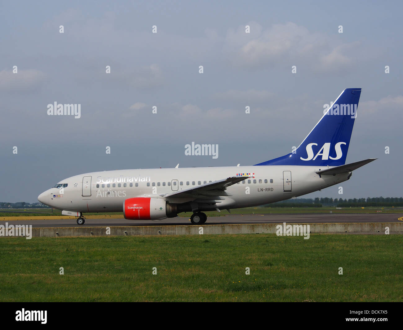 Sas boeing 737 jet airliner hi-res stock photography and images - Alamy