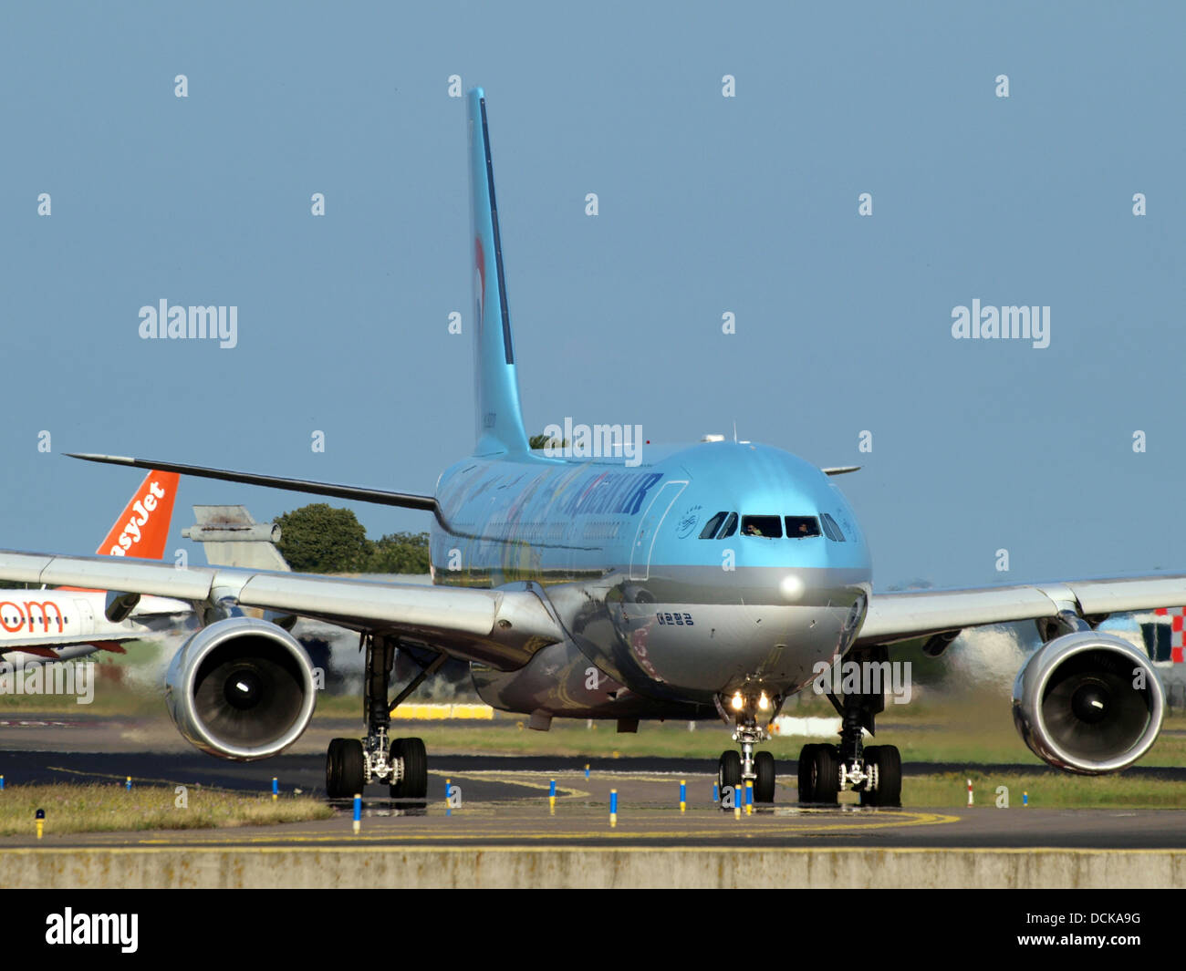 HL8211 is an Airbus A330-223 aircraft operated by Korean Air Lines ...