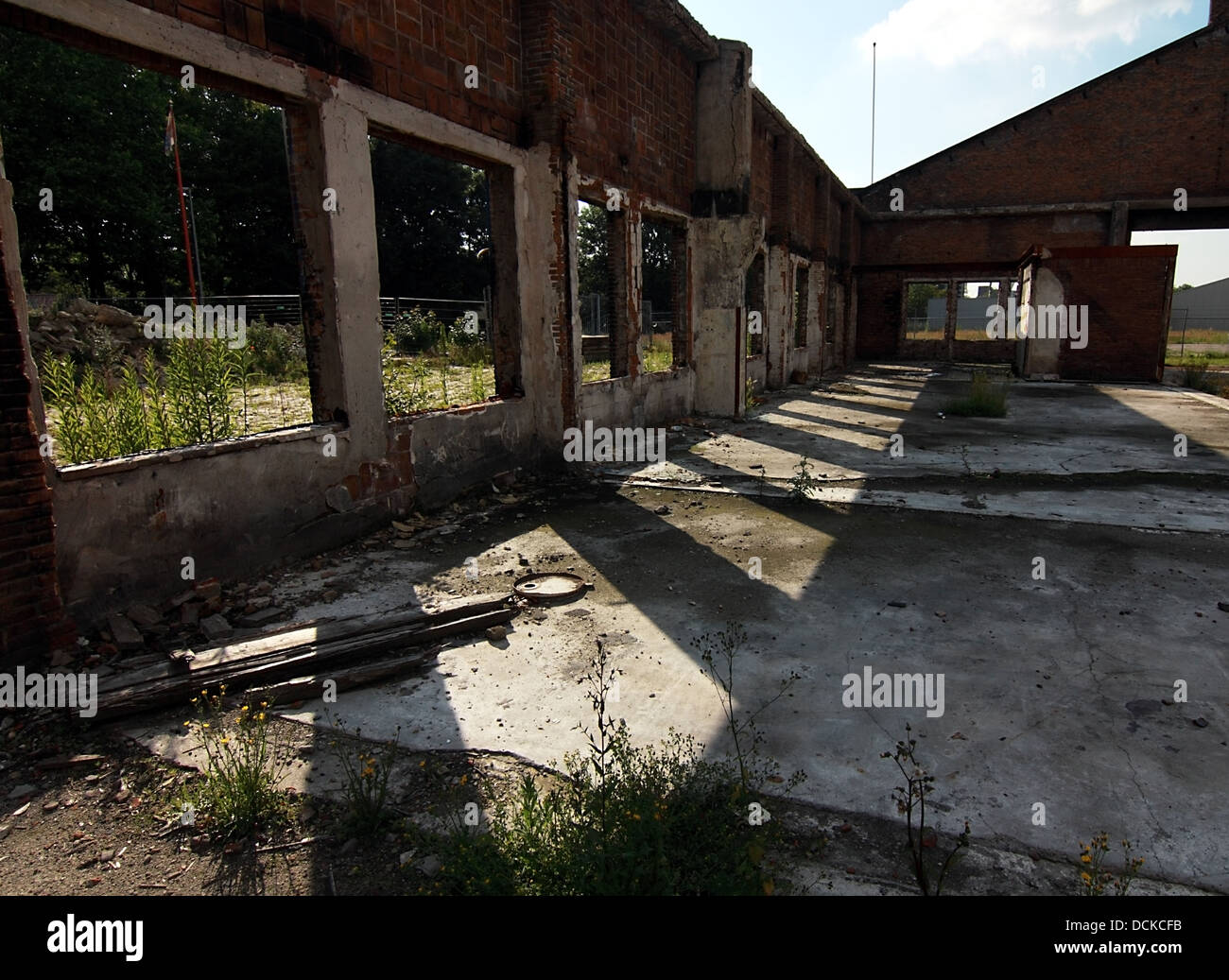 old destroyed building Stock Photo - Alamy