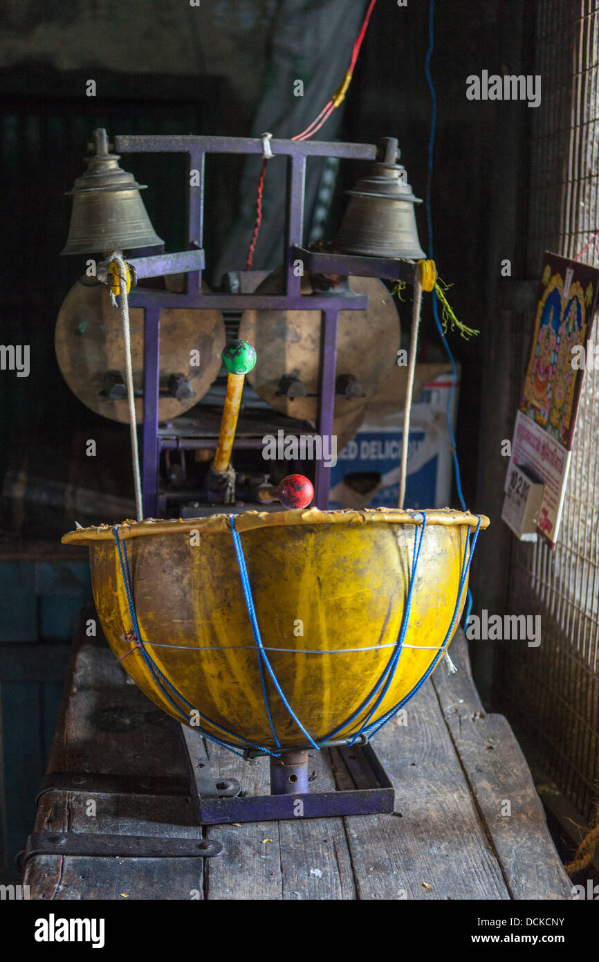 Drum machine temple hi-res stock photography and images - Alamy