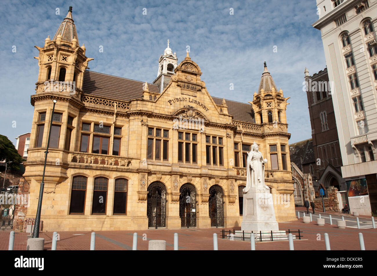 Public Library and statue of Queen Victoria on Market Square, Port ...
