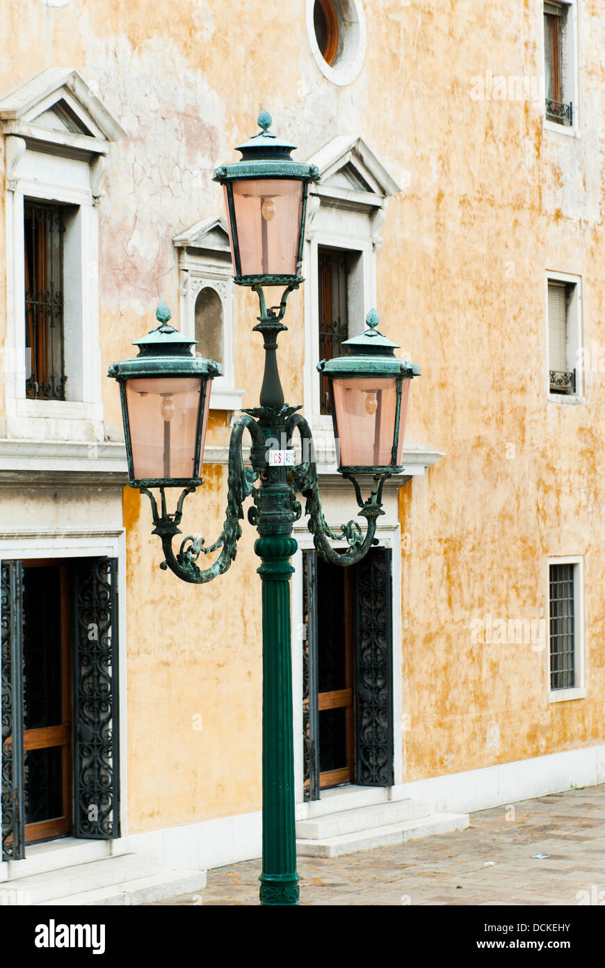 A Venetian building and lamp post, Venice, Italy Stock Photo - Alamy