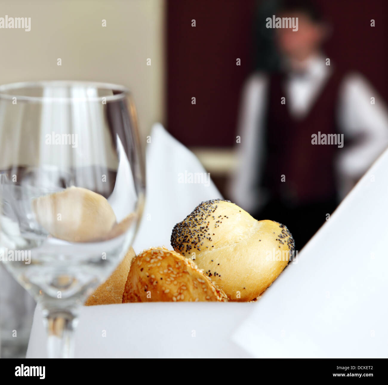 restaurant hotel table setting Stock Photo - Alamy