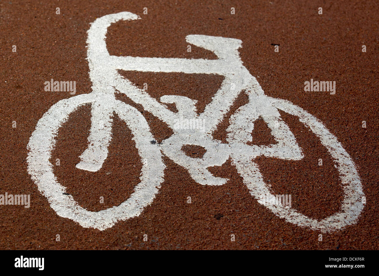 White painted bike hi-res stock photography and images - Alamy