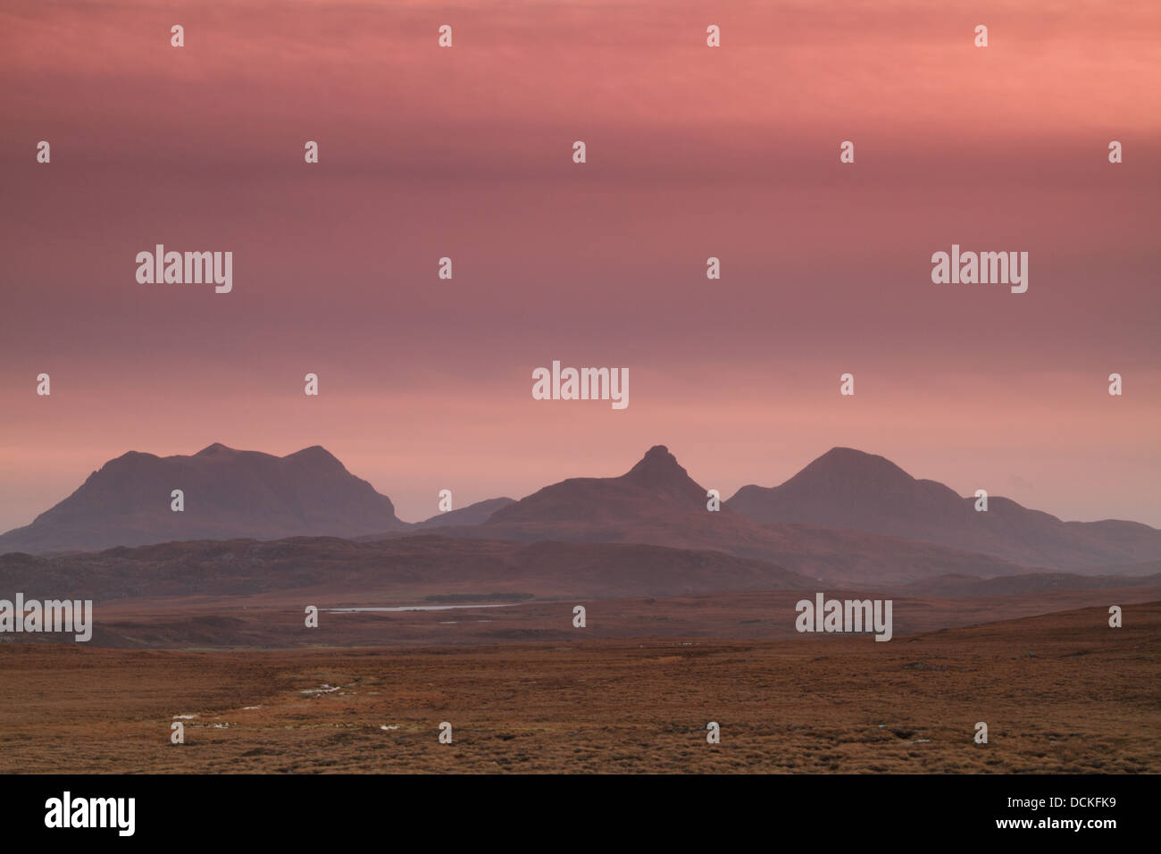 Pink sunrise hi-res stock photography and images - Alamy