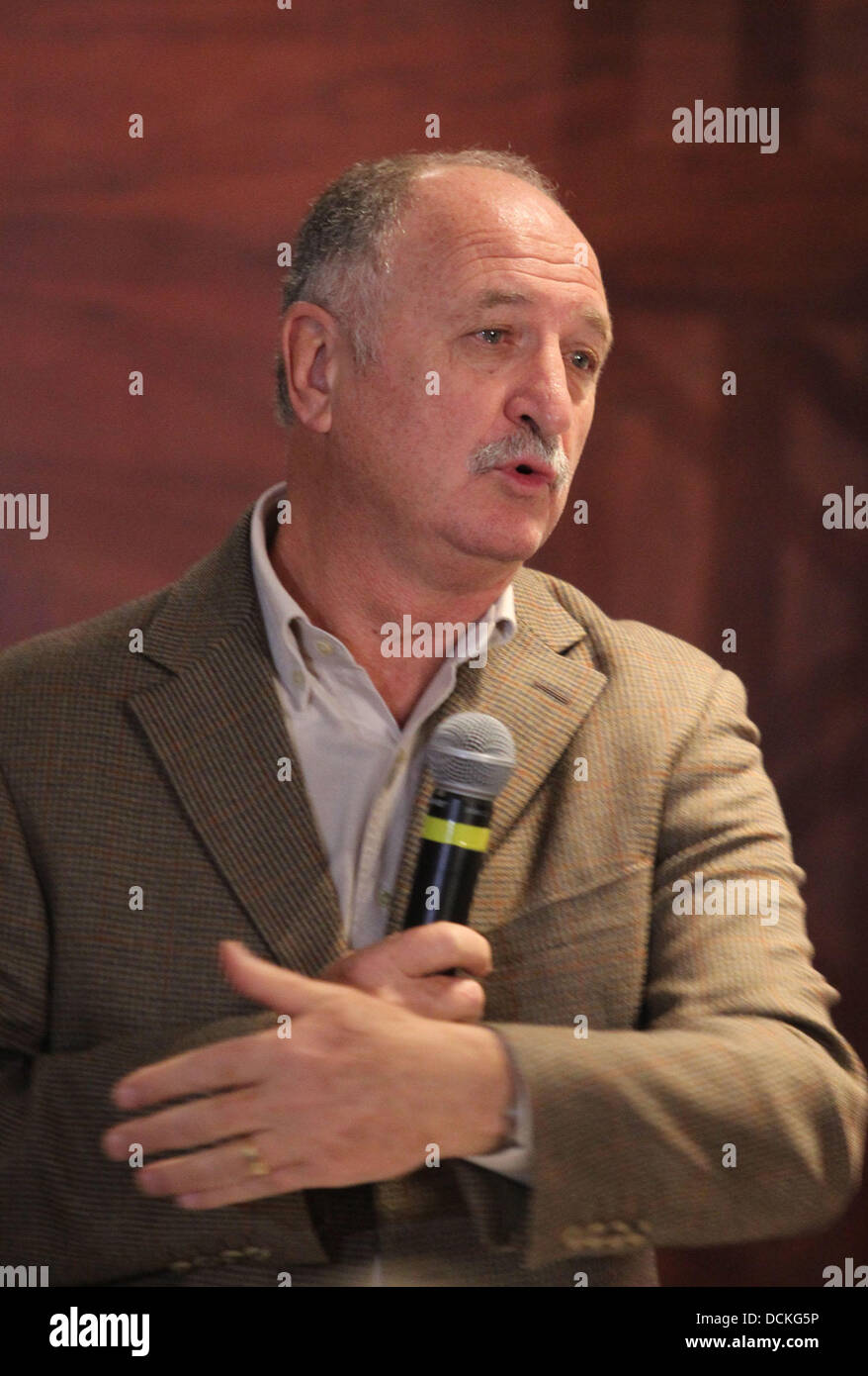 Brazilian football manager hi-res stock photography and images - Alamy