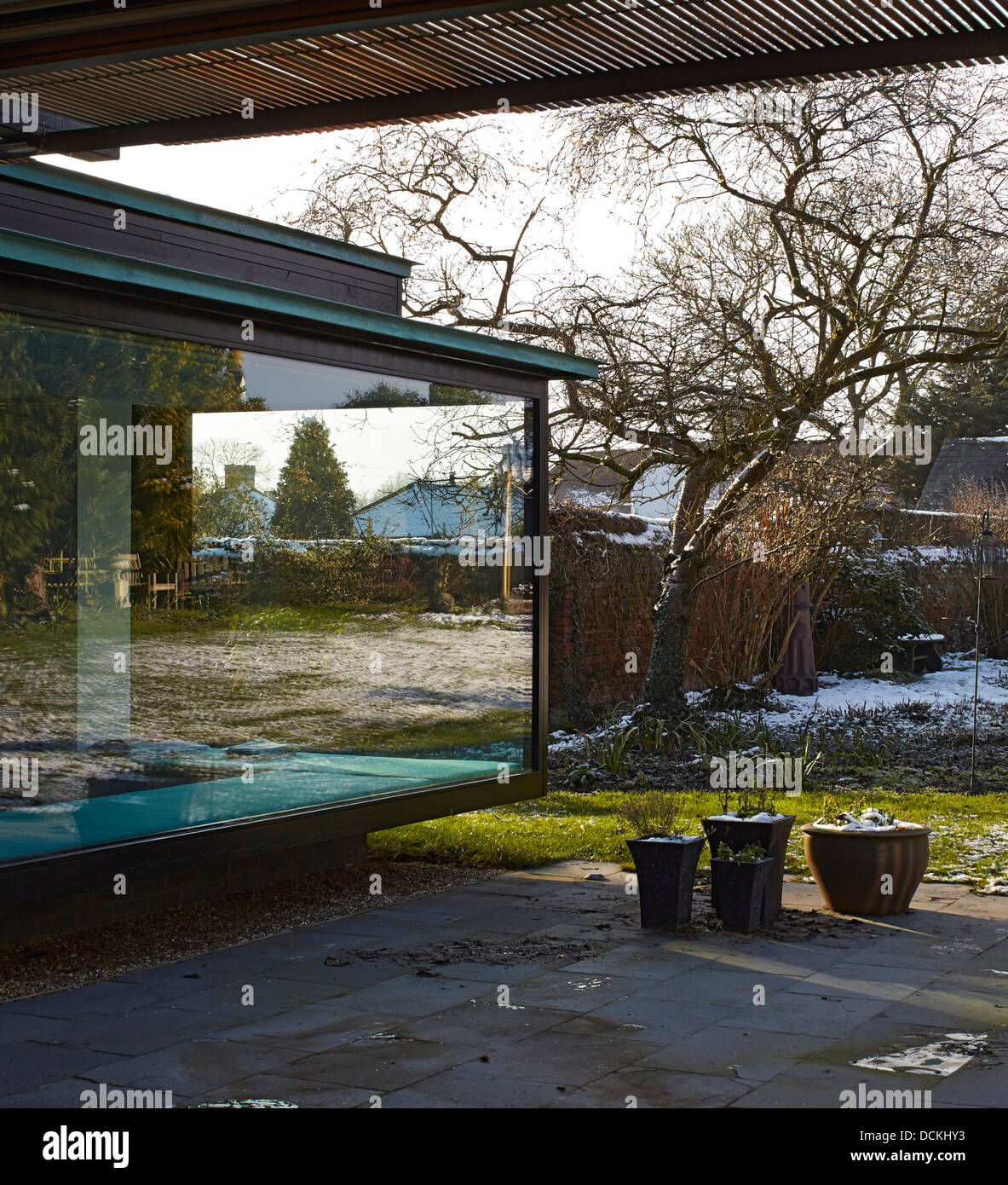 Projecting bay window hi-res stock photography and images - Alamy