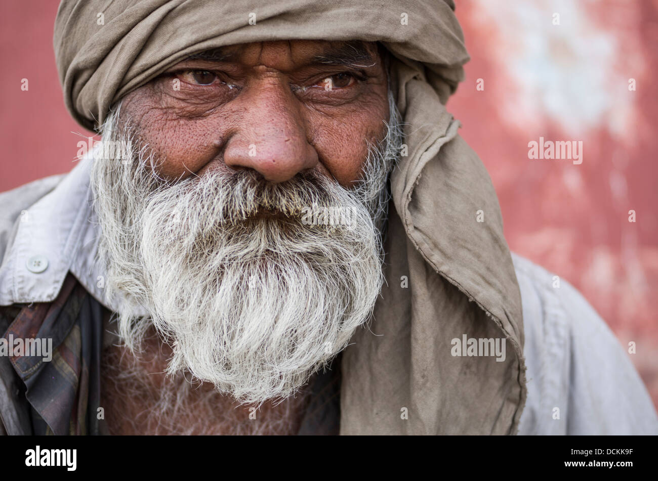 Homeless Indian Stock Photos & Homeless Indian Stock Images - Alamy
