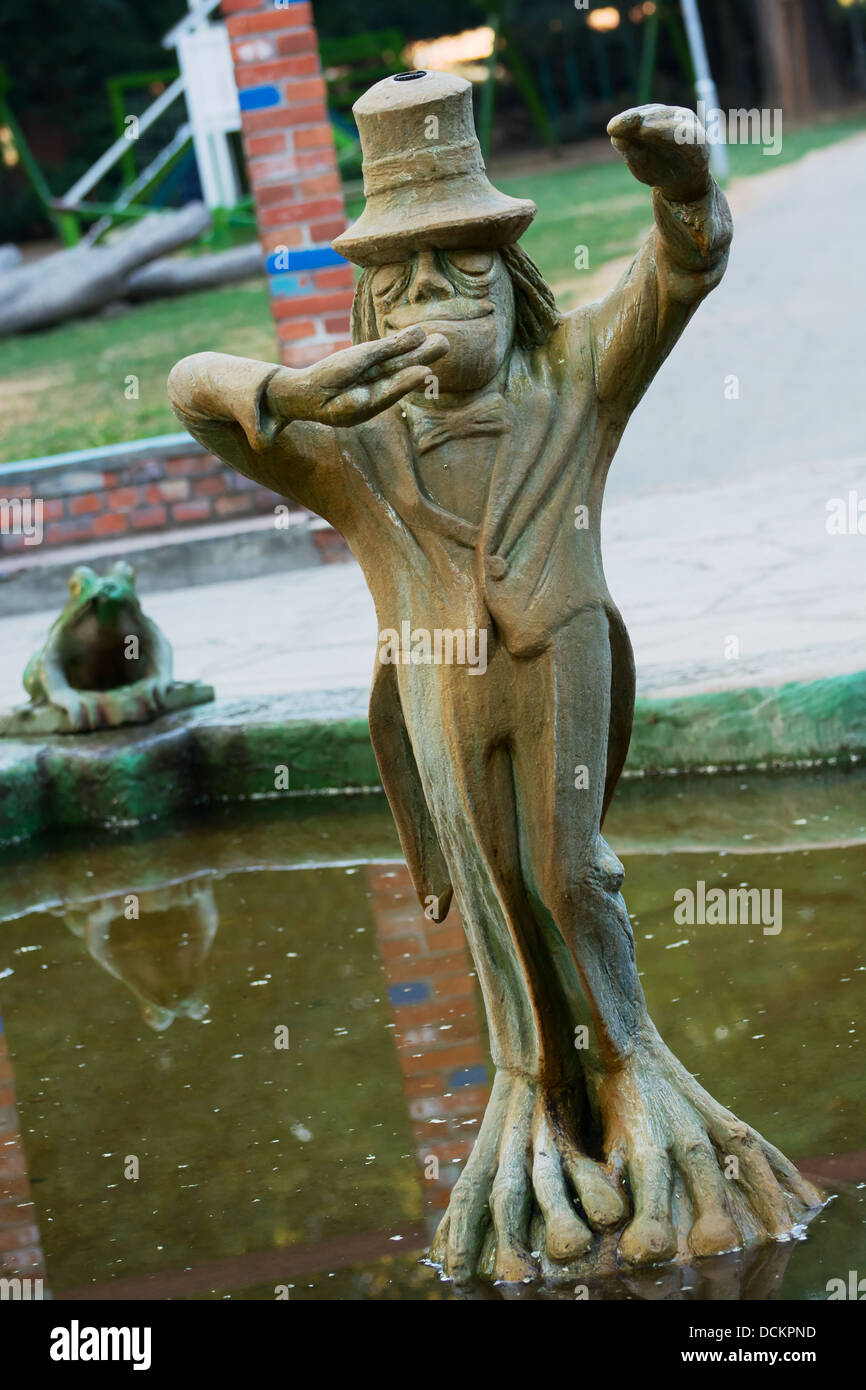 Nix waterman water sprite frog water hi-res stock photography and ...