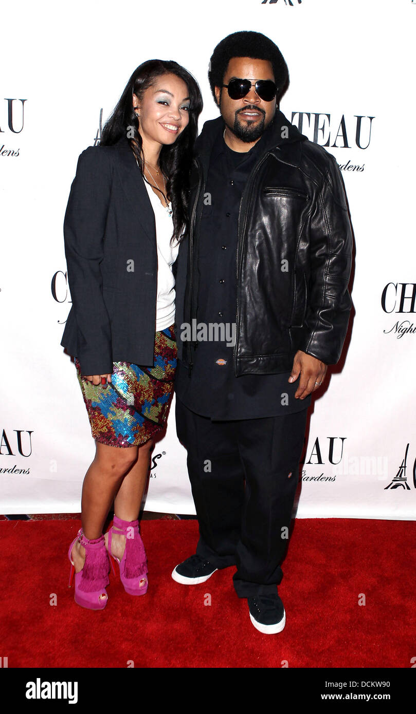 Kimberly Woodruff and Ice Cube Special guest Ice Cube walks the red ...