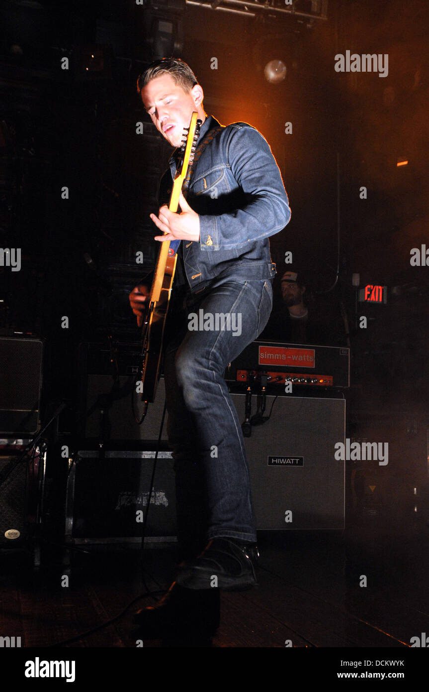 Jamie cook arctic monkeys hi-res stock photography and images - Alamy