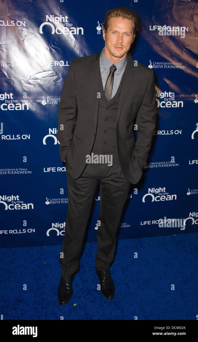 Jason Lewis Life Rolls On '8th Annual Night by the Ocean Gala' at the ...