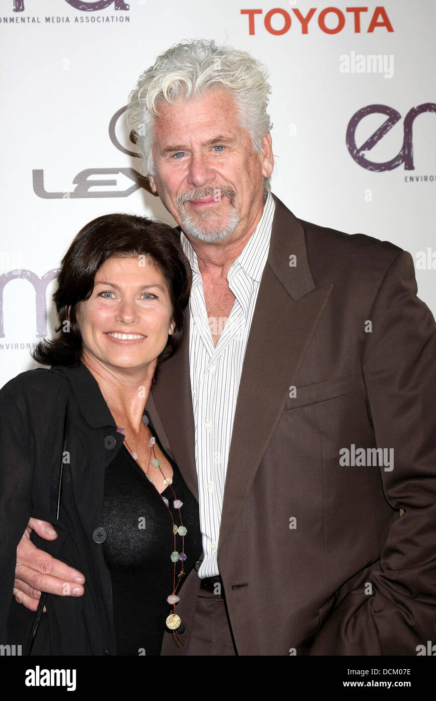 Barry Bostwick The 2011 Environmental Media Awards held at the Warner ...