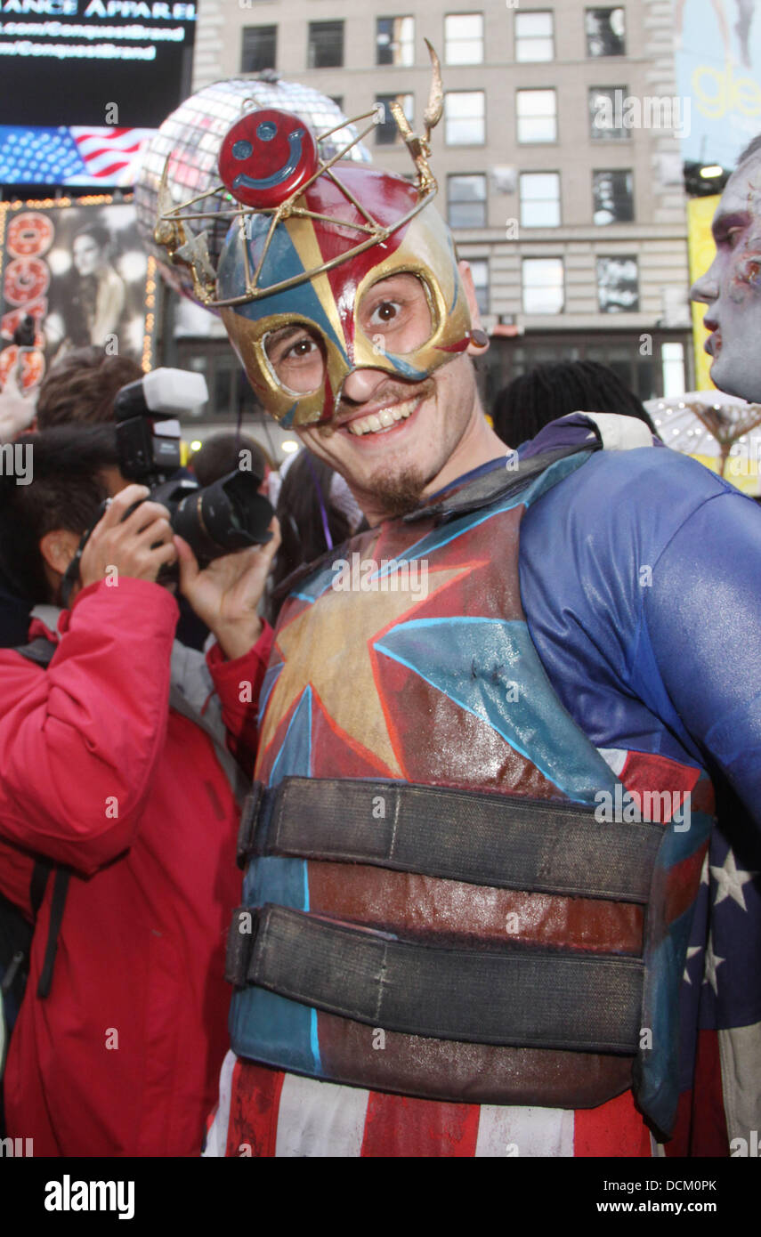 Atmosphere Demonstrators rally at the Occupation Party in New York's ...